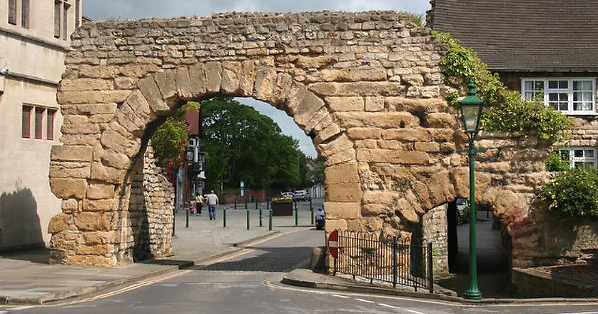 Newport Arch in Lincoln, England, UK | Tripomatic