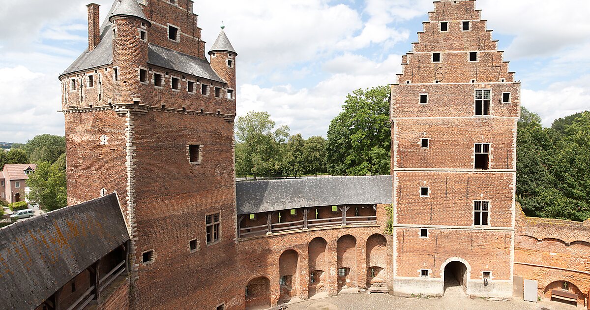 Beersel Castle in Beersel | Tripomatic