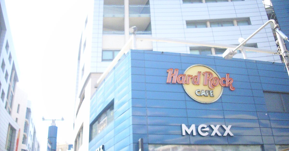 Bay Street Shopping Complex in Swieqi, Malta | Tripomatic