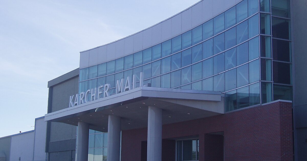 Plaza Frontenac in Frontenac, Missouri, United States | Tripomatic