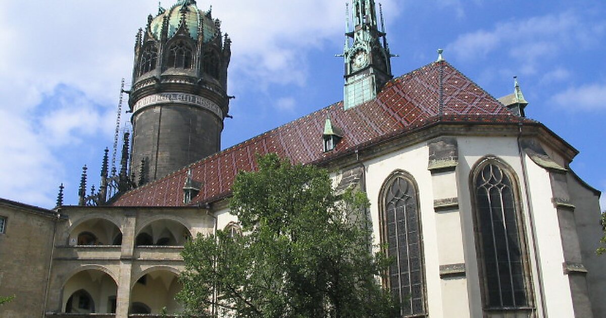 Castle Church in Lutherstadt Wittenberg, Deutschland | Tripomatic