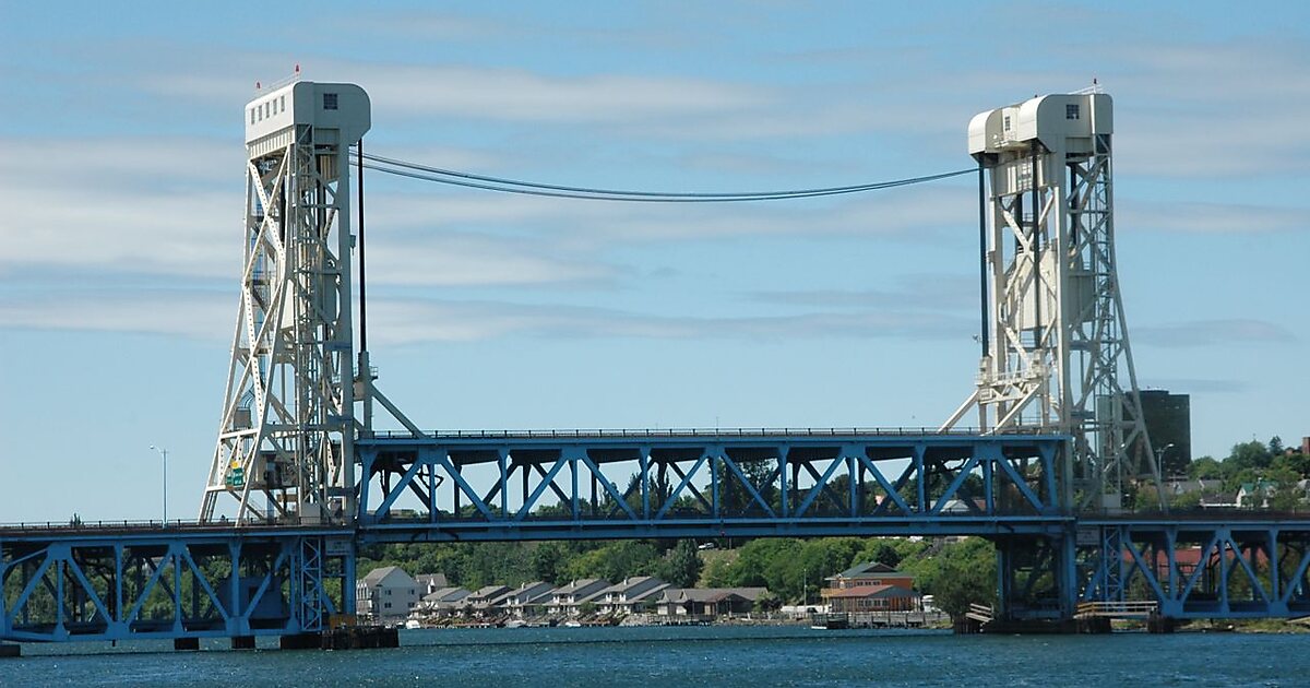 Portage Lake Lift Bridge in Hancock, Michigan | Tripomatic