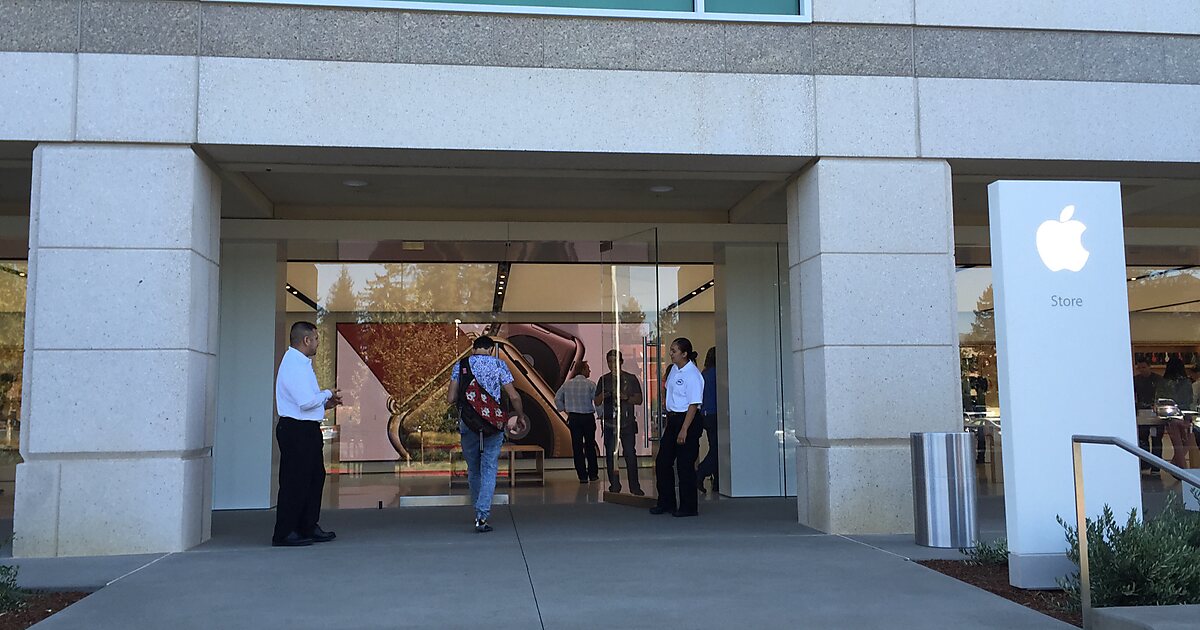 Apple Infinite Loop in Sunnyvale, California, United States | Tripomatic