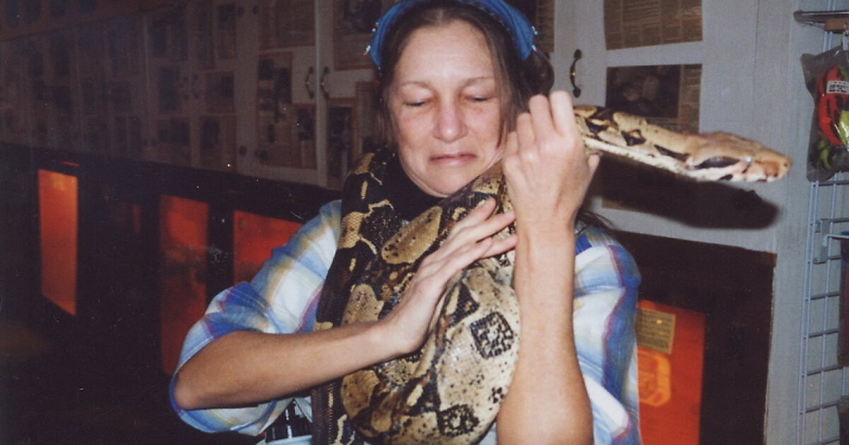 Hart's Reptile World in Oregon | Tripomatic