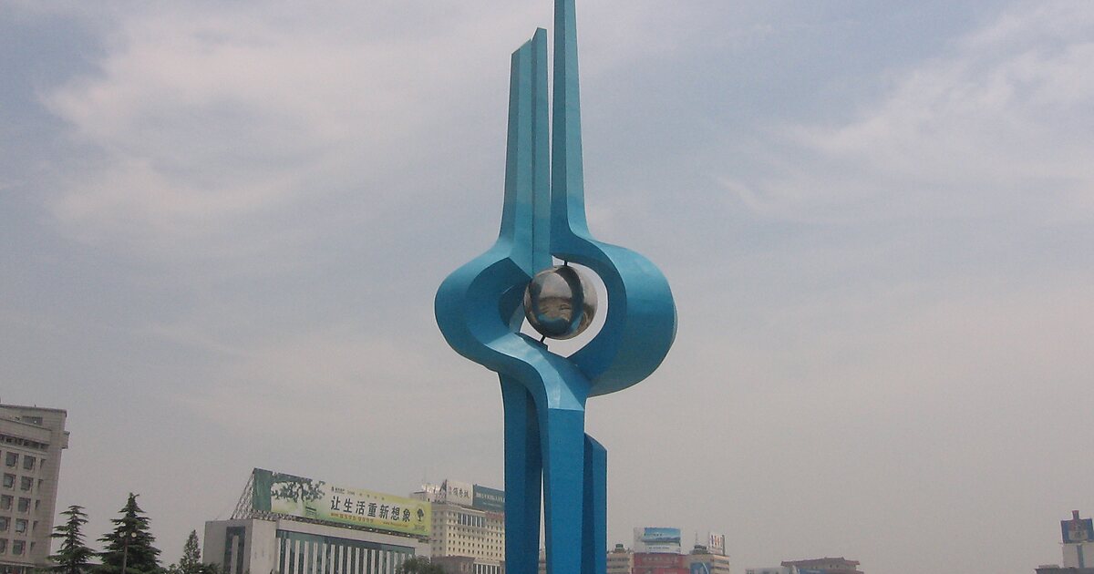 Spring City Square in Lixia District, China | Tripomatic