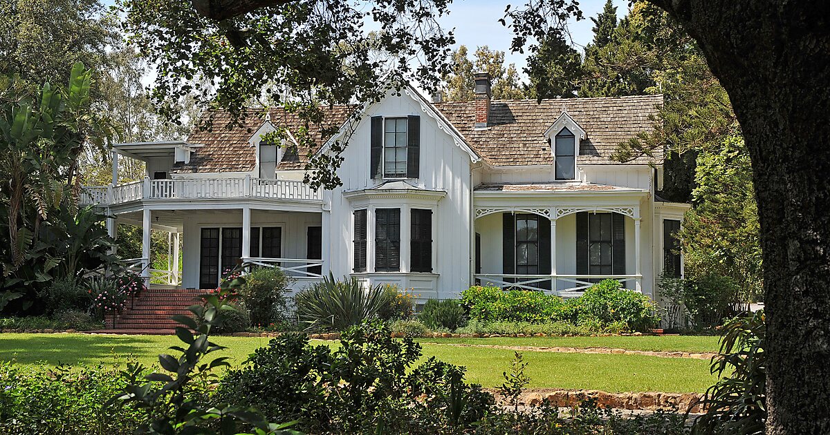 Stow House in Goleta, California | Tripomatic