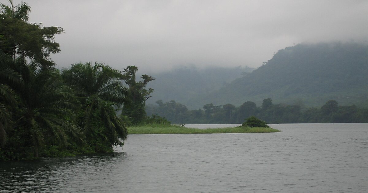 Lago Volta em Gana | Tripomatic