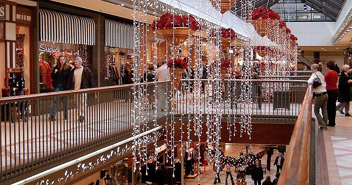 Rideau Centre in Ottawa, Canada | Tripomatic