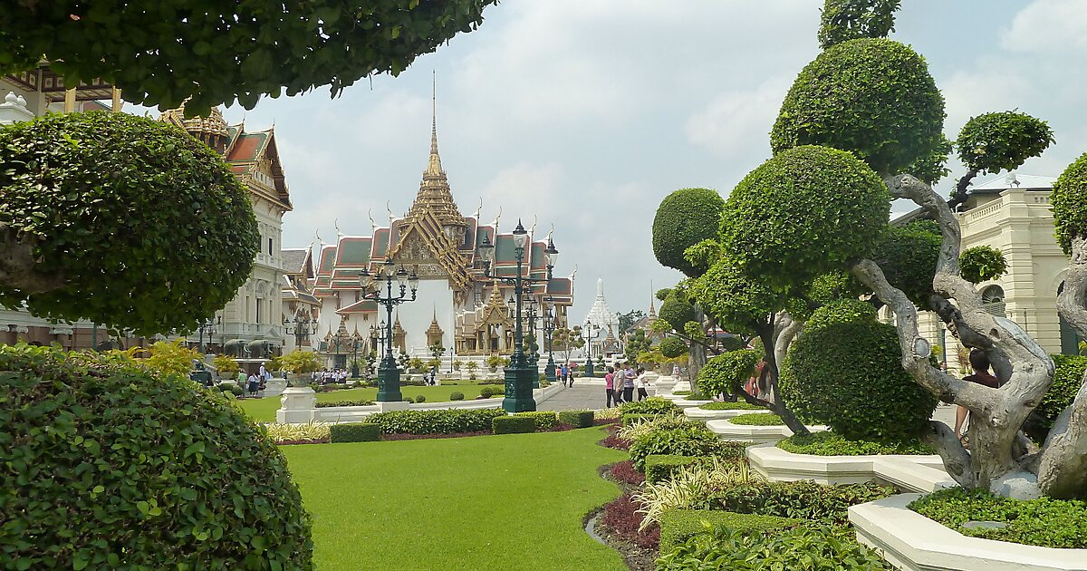 Dusit Park in Dusit District, Bangkok, Thailand | Tripomatic