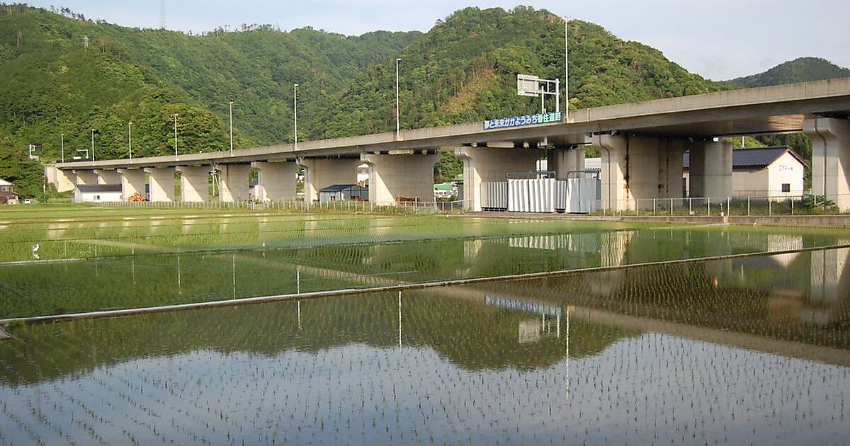 San'in Kinki Expressway in Iwami, Tottori, Japan | Tripomatic