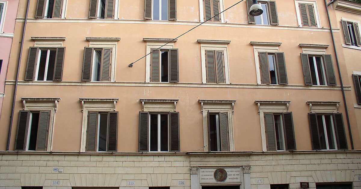 Palazzo Skanderbeg in Rione II Trevi, Rome, Italy | Tripomatic