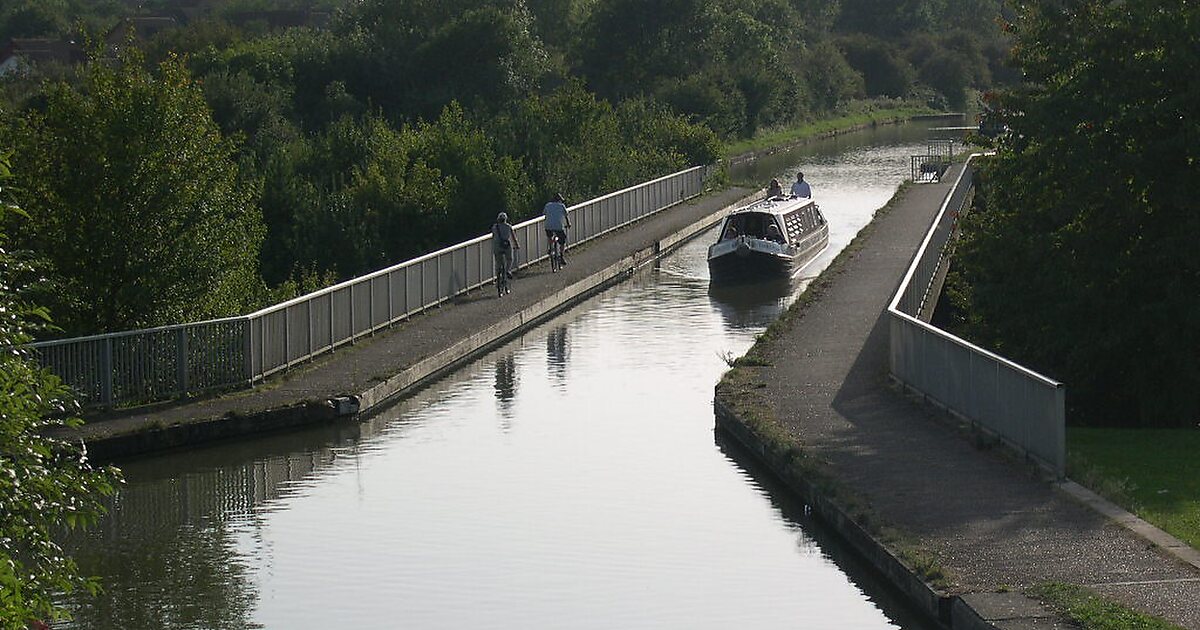 Grand Union Canal in Solihull, UK | Tripomatic