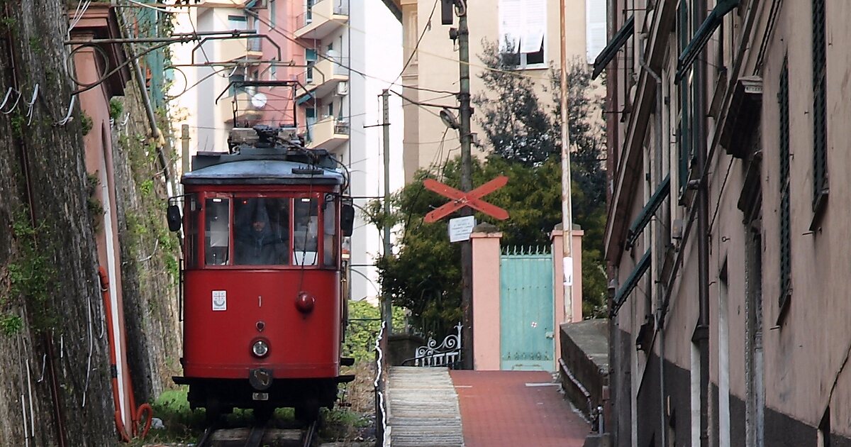 Ferrovia Principe-Granarolo - Genova, Italia | Tripomatic