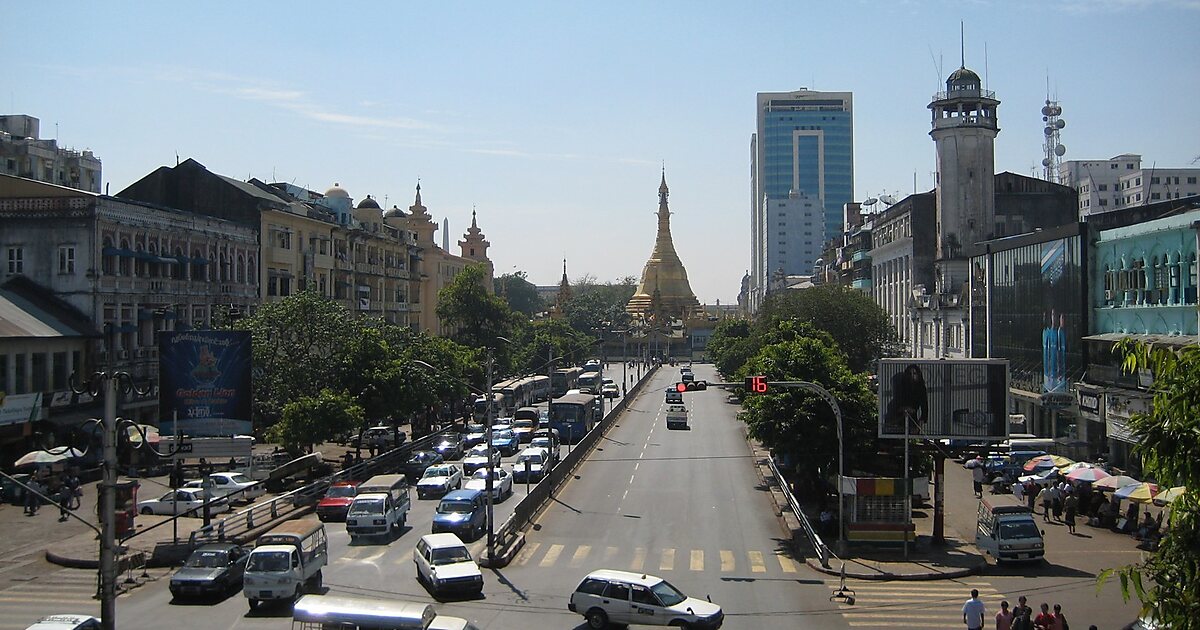 Sule Pagoda Road in Mingala Taungnyunt Township, Yangon, Myanmar ...
