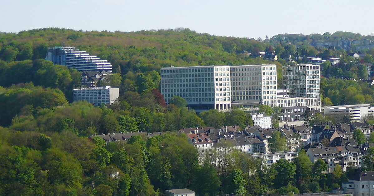Ronsdorfer Straße in Wuppertal, Deutschland | Tripomatic