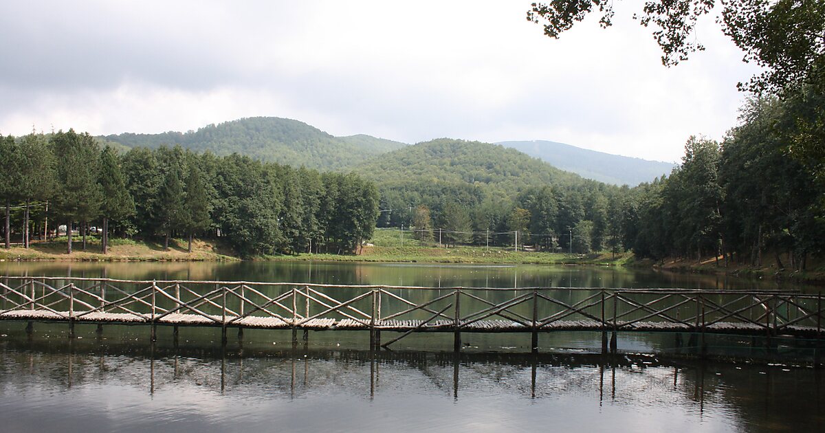 Rumia Lake in San Roberto, Italy | Tripomatic