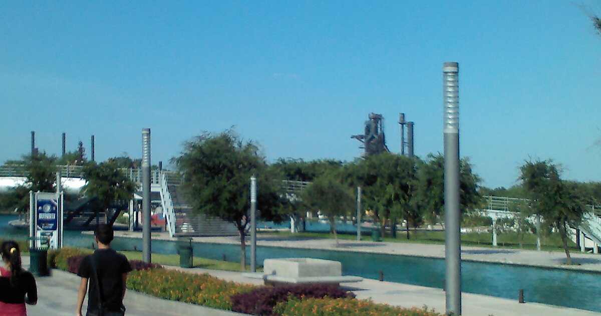 Santa Lucía riverwalk in Monterrey, Mexico | Tripomatic