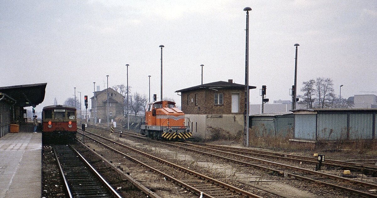 Marienfelde station in Tempelhof-Schöneberg, Berlin, Deutschland ...