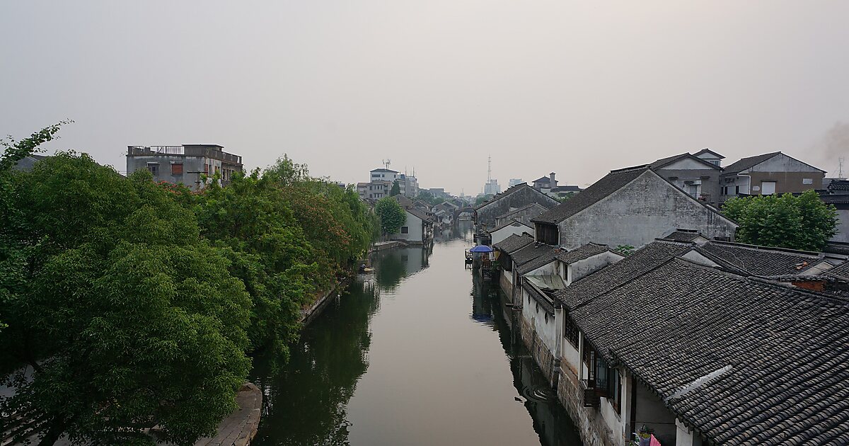 Hongji Bridge in Huzhou, China | Tripomatic