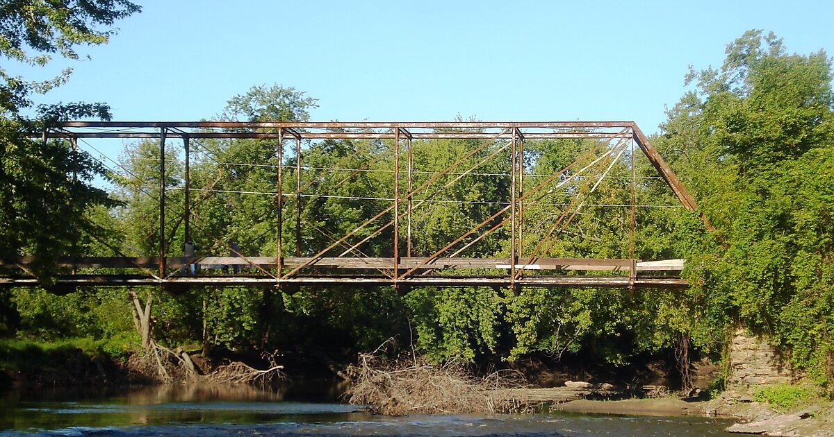 Quarry Bridge in Iowa | Tripomatic