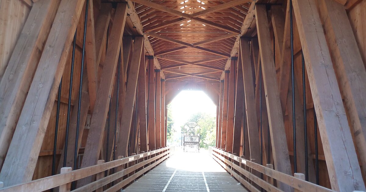 Chambers Covered Bridge in Oregon | Tripomatic