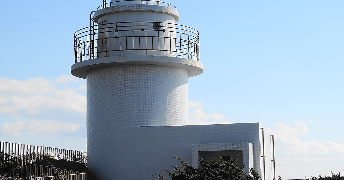 Irouzaki Lighthouse in Minamiizu, Japan | Tripomatic