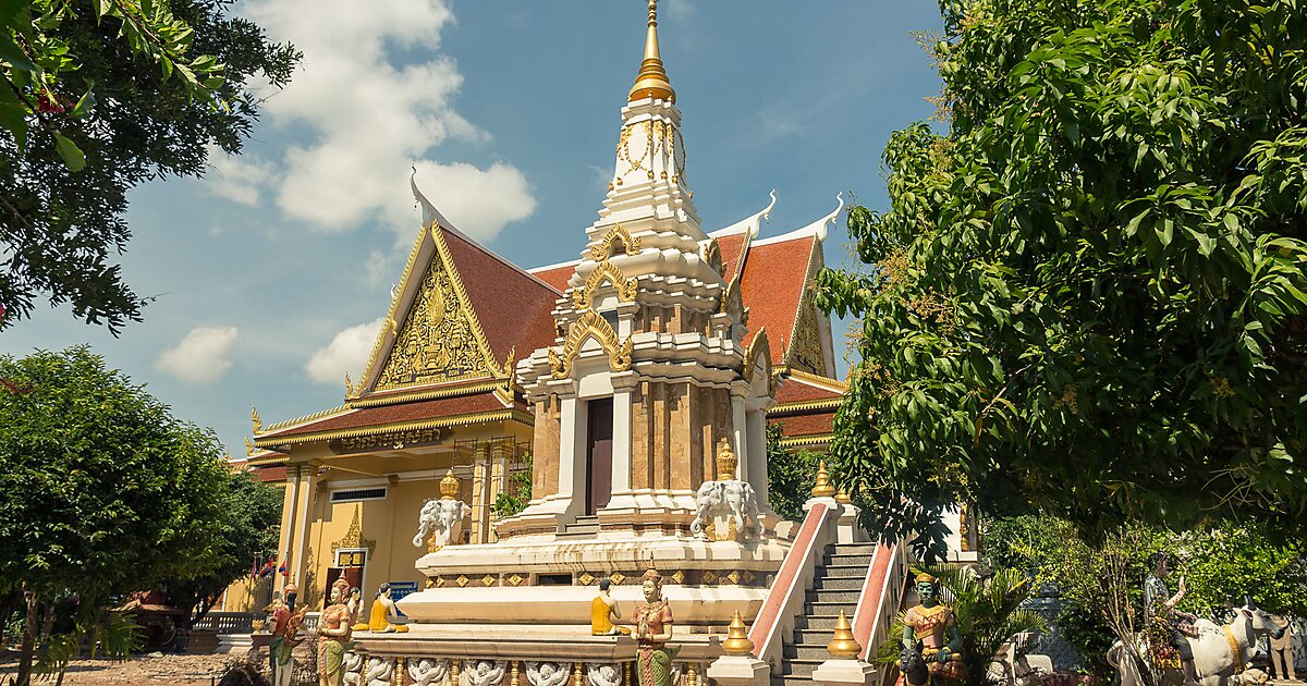 Wat Botum in Phnom Penh, Cambodia | Tripomatic