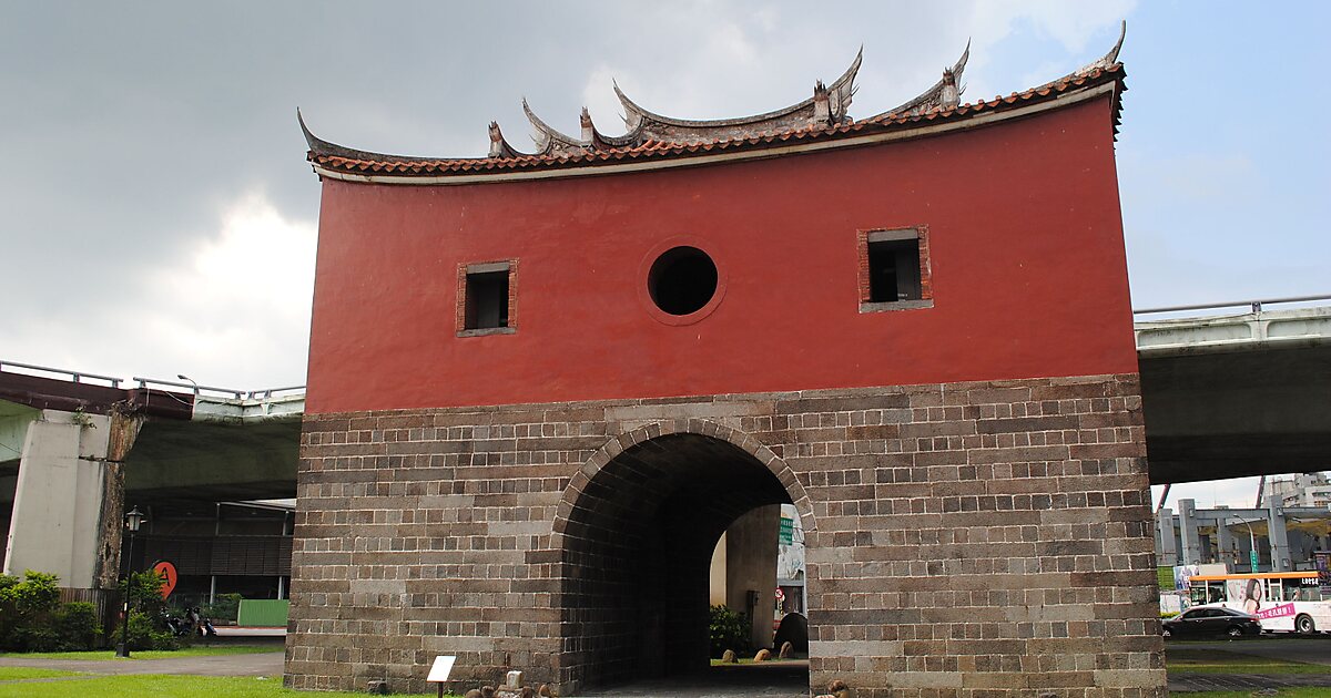 North Gate of Taipei City Wall in Zhongzheng District, Taipei, Taiwan ...