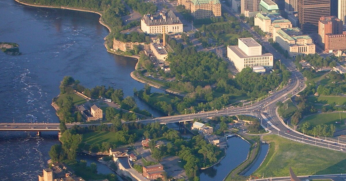 Chaudière Falls Park in Ottawa | Tripomatic