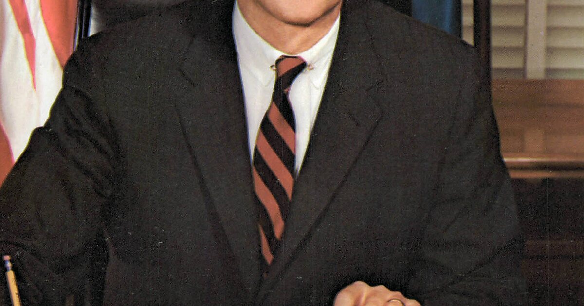 John Danforth en University City, Missouri | Tripomatic