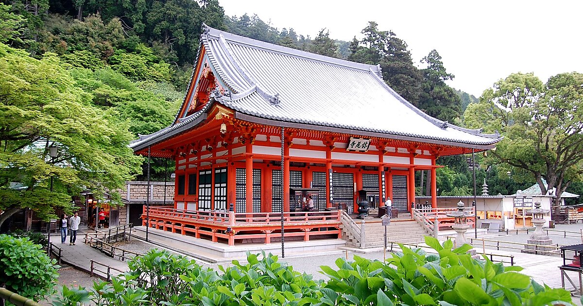 Minō Town in Minoh, Japan | Tripomatic