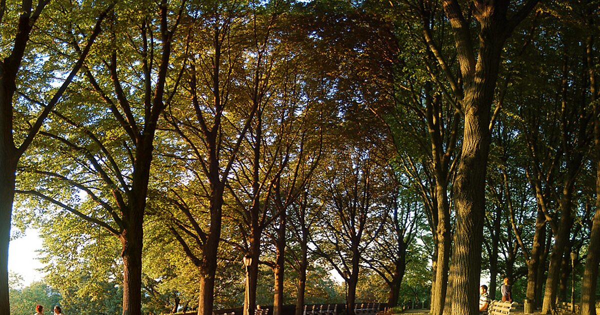 Fort Tryon Park in Manhattan, New York City, United States | Tripomatic