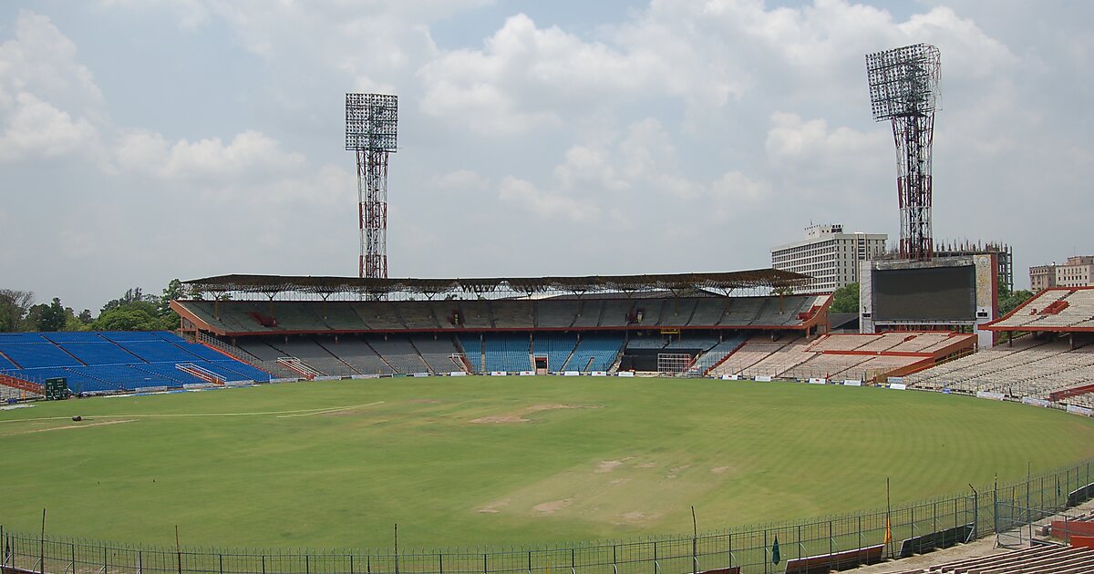Cooperage Football Ground in Mumbai, India | Tripomatic