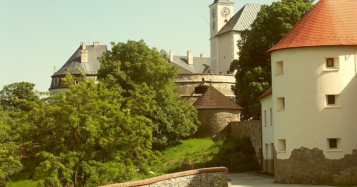 Cerveny Kamen Castle in Častá | Tripomatic