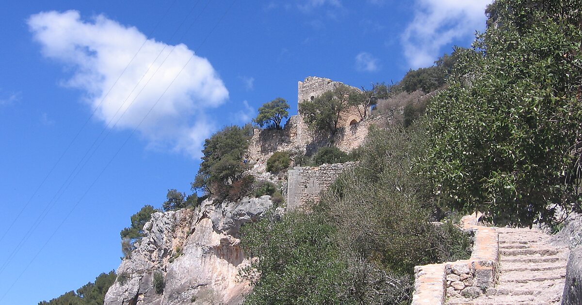 Castell d'Alaró in Alaró, Spain | Tripomatic