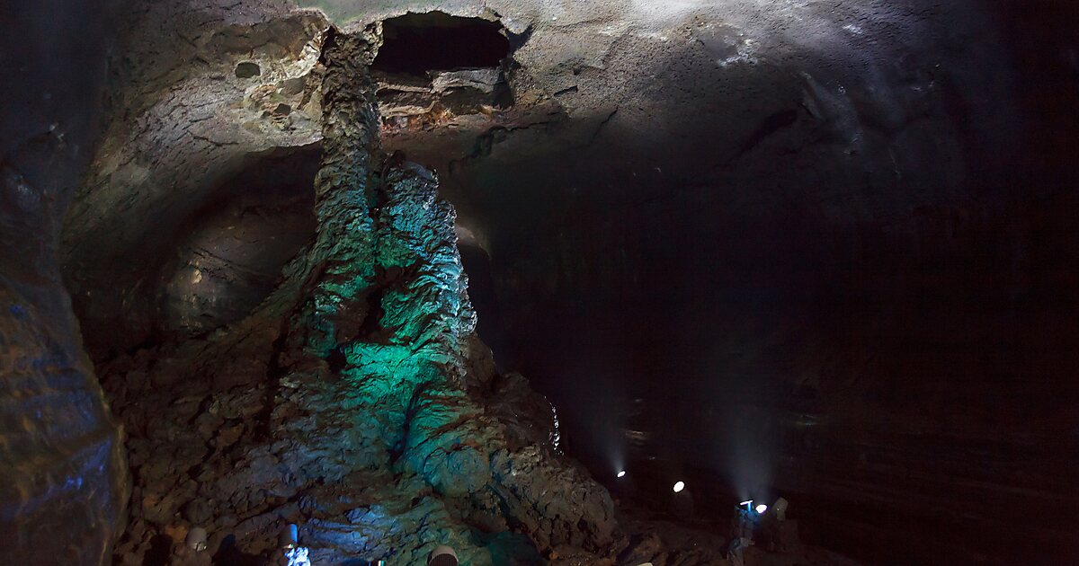 Manjanggul Cave Park in Jeju City, South Korea | Tripomatic