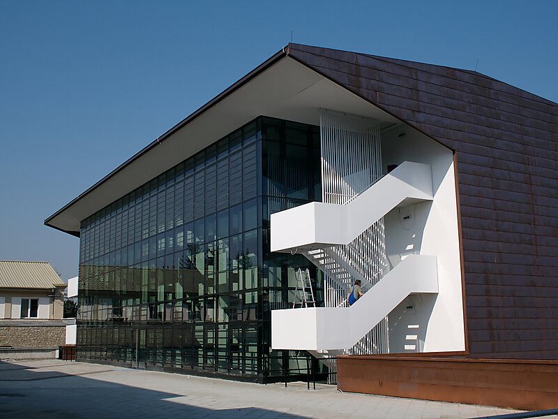 Deutschhaus-Gymnasium in Bayern, Deutschland | Tripomatic