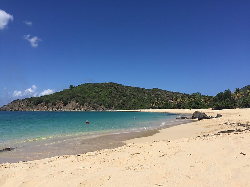 Happy Bay Beach in Collectivity of Saint Martin, France | Tripomatic