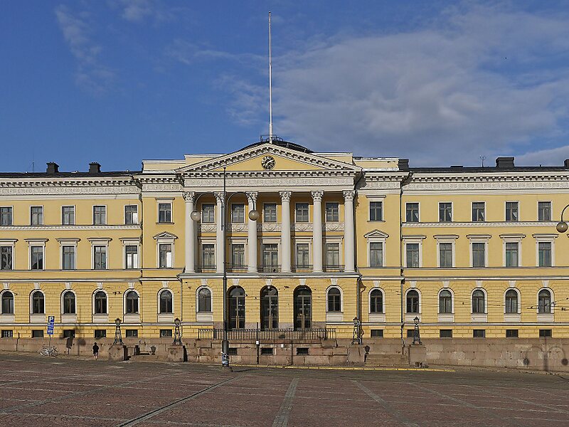 Government Palace in Kruununhaka, Helsinki, Finland | Tripomatic
