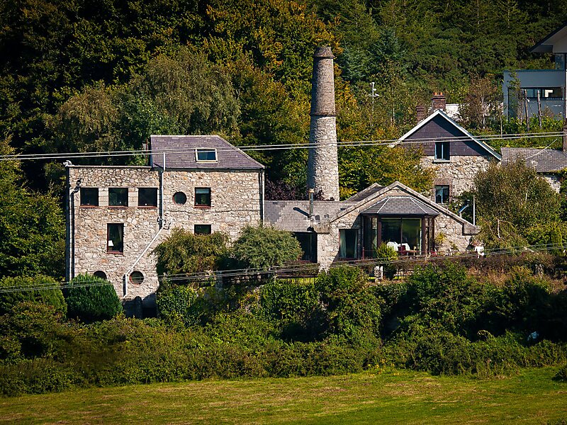 Ballycorus Chimney in Rathdown Poor Law Union, Ireland | Tripomatic