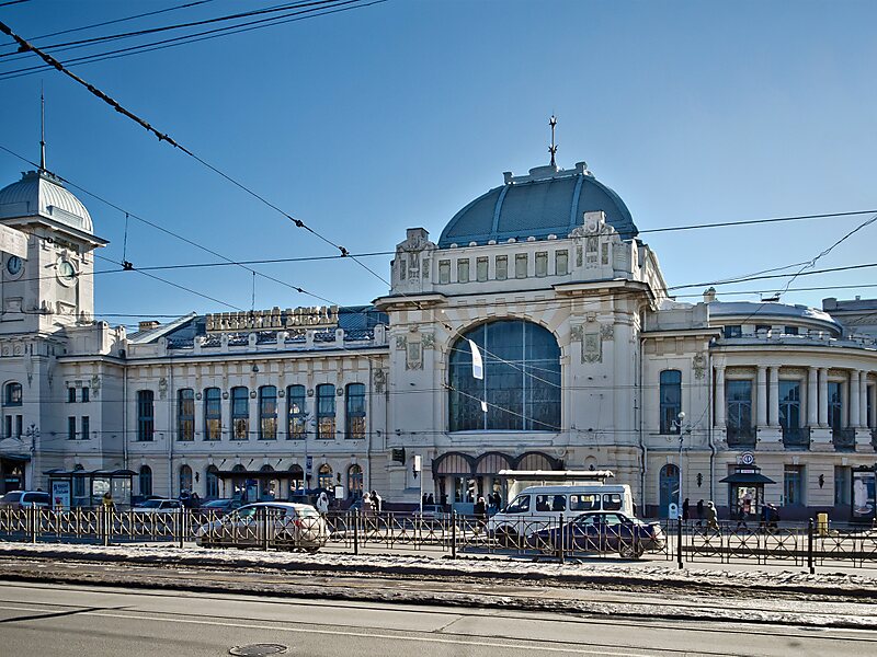 Vitebsky Railway Station in Saint Petersburg, Russia | Tripomatic