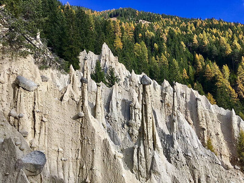 Earth pyramids of Platten in Percha - Perca, Italy | Tripomatic