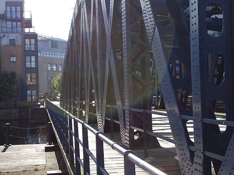 Victoria Swing Bridge in Leith, Edinburgh, UK | Tripomatic